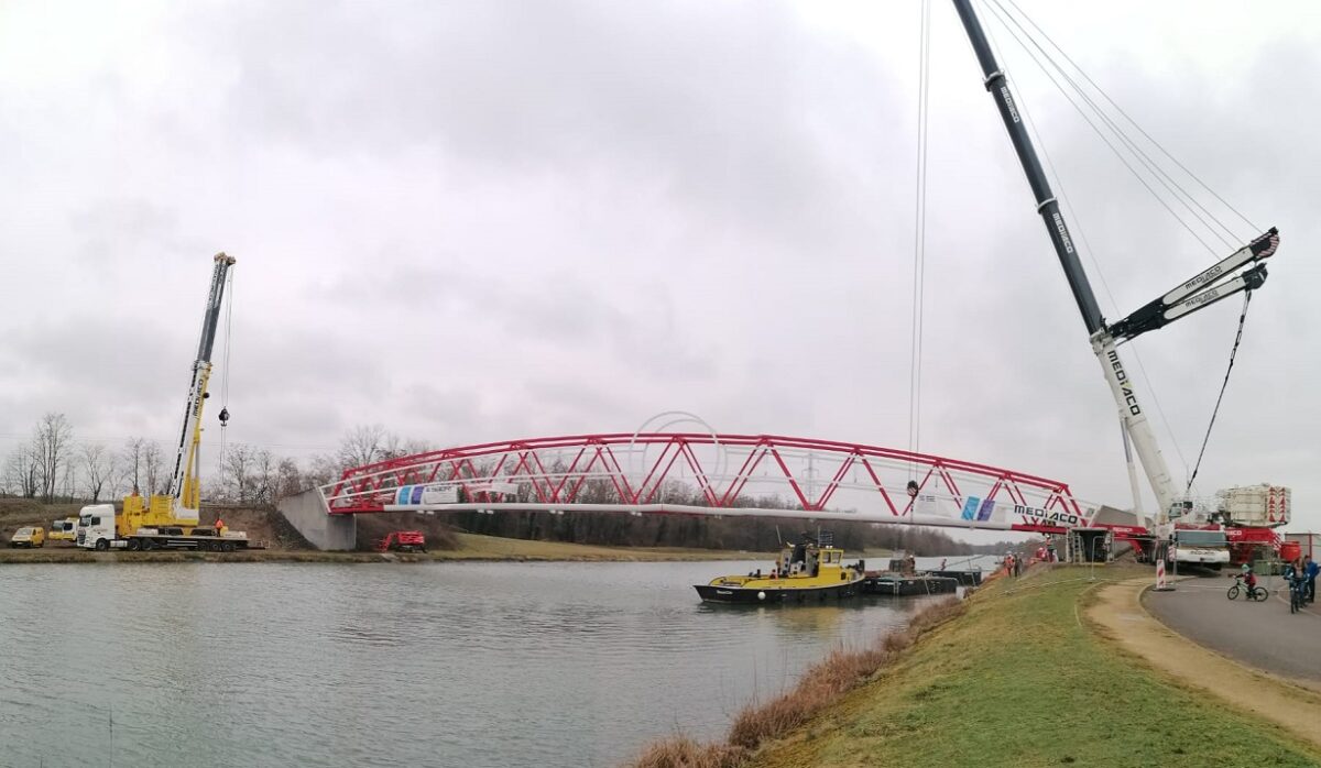 NIFFER (68) - Passerelle sur le canal de Huningue - SAERT